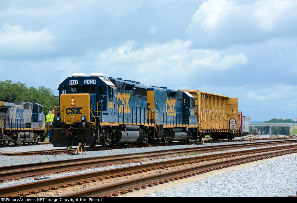 CSX 6464 2213 Mother-Slug Set